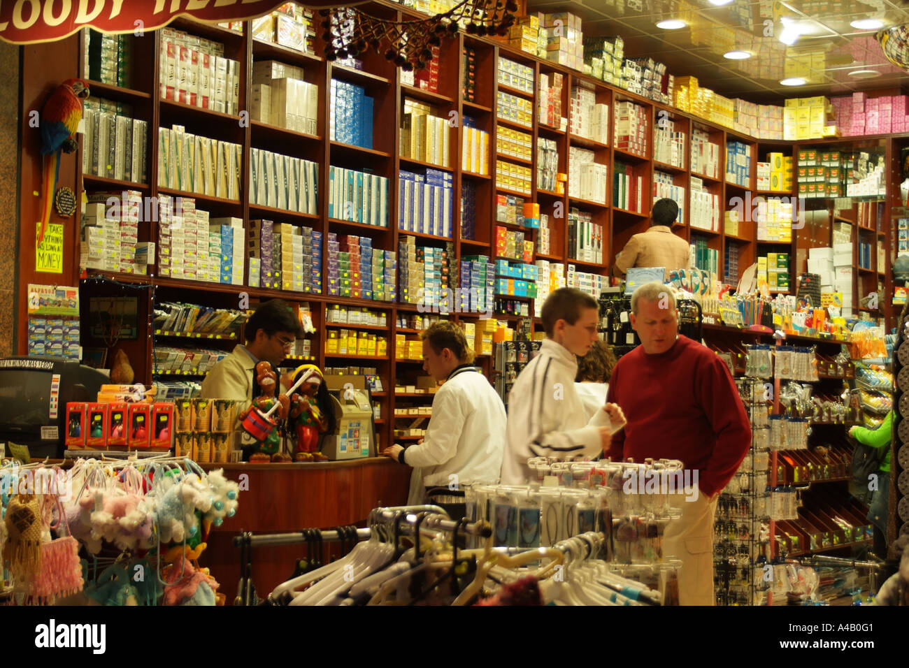 Spanish Tobacco Shop High Resolution Stock Photography and Images - Alamy