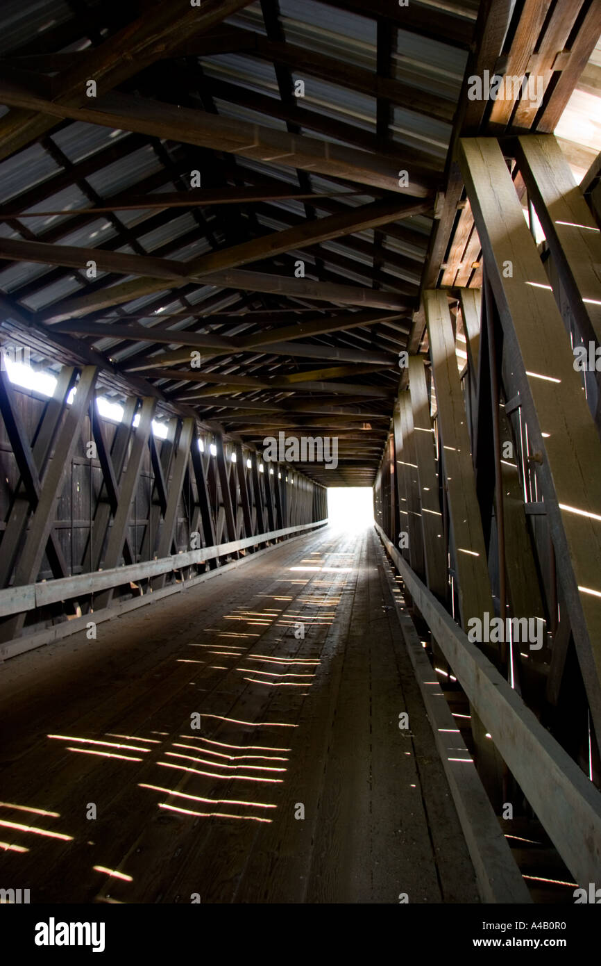 Covered Bridge; New Hampshire Connecticut River Stock Photo - Alamy