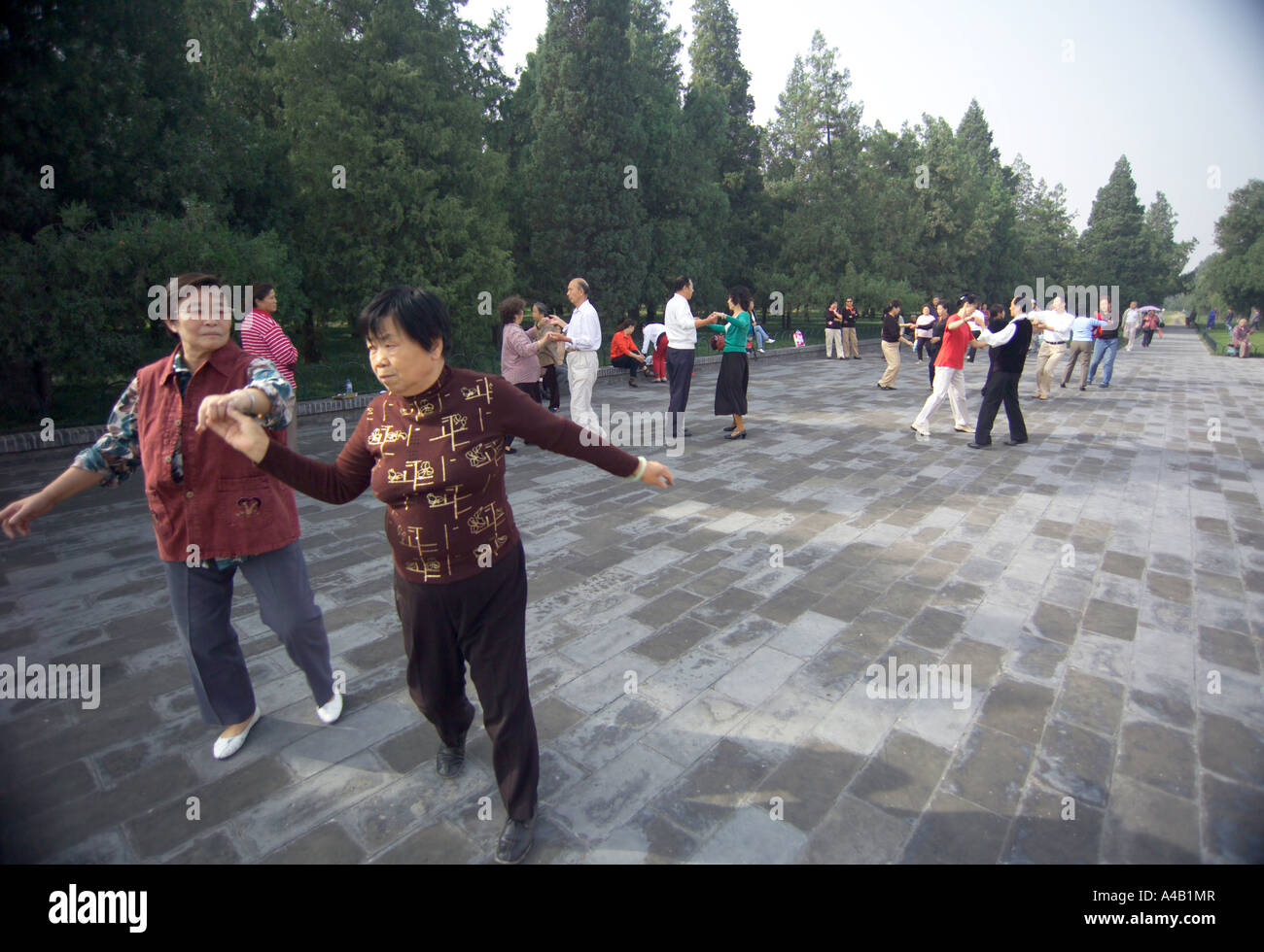 Music in chinese history hi-res stock photography and images - Alamy