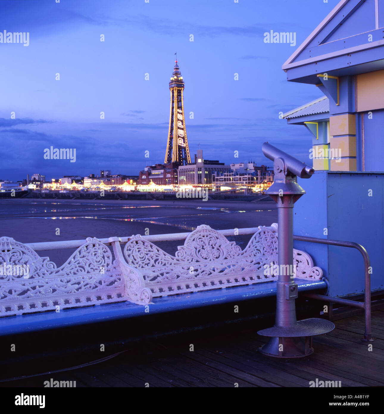 Blackpool south pier hi-res stock photography and images - Alamy