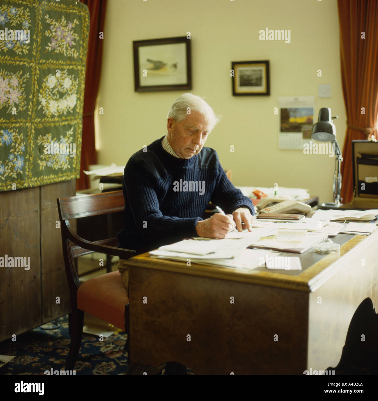 Paperwork office accounts farm hi-res stock photography and images - Alamy