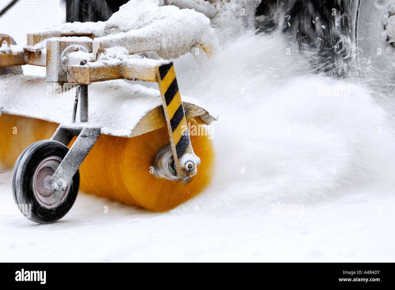 Snow fighting vehicle hi-res stock photography and images - Alamy