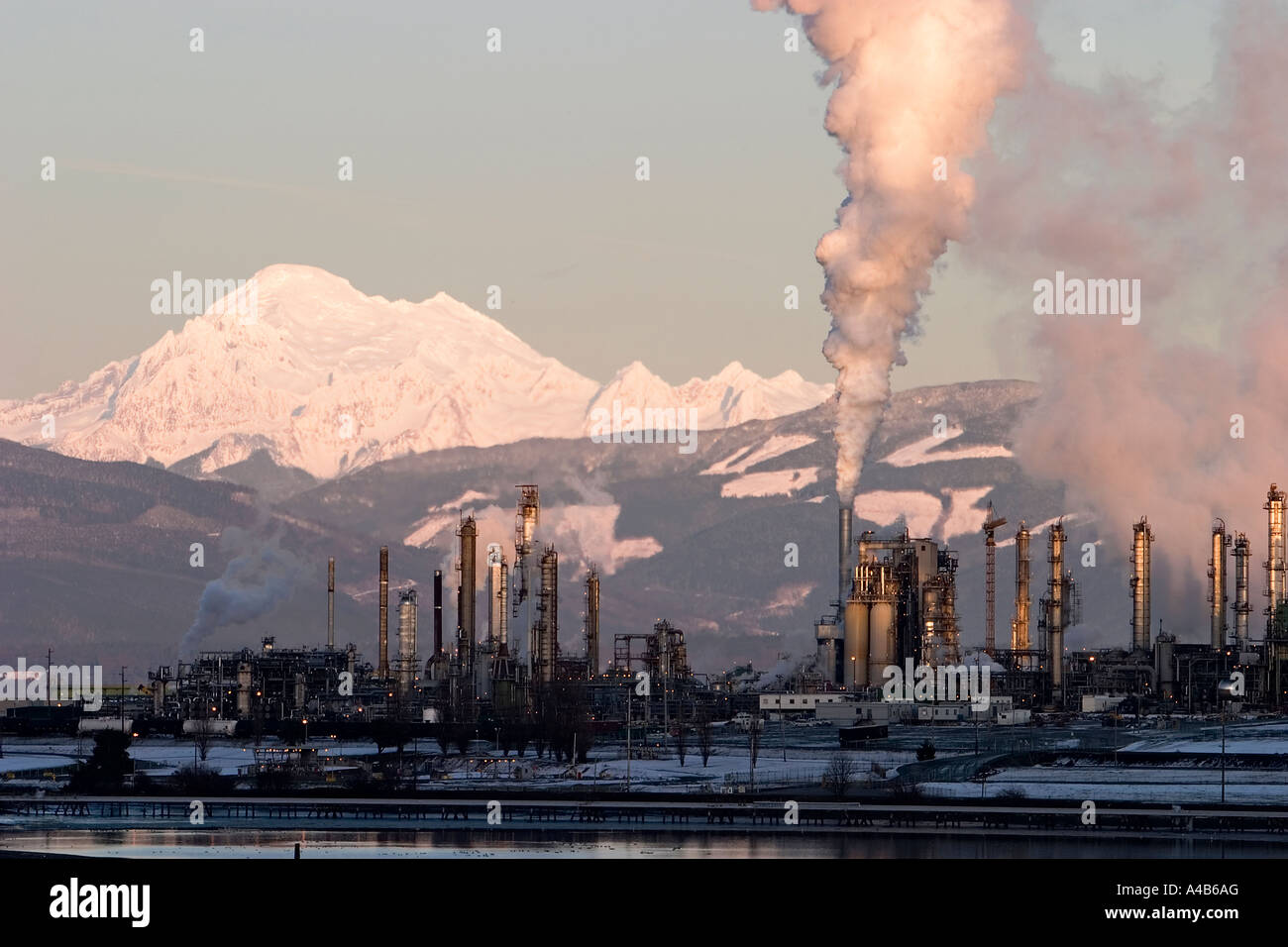 Smoky mountain pollution hi-res stock photography and images - Alamy