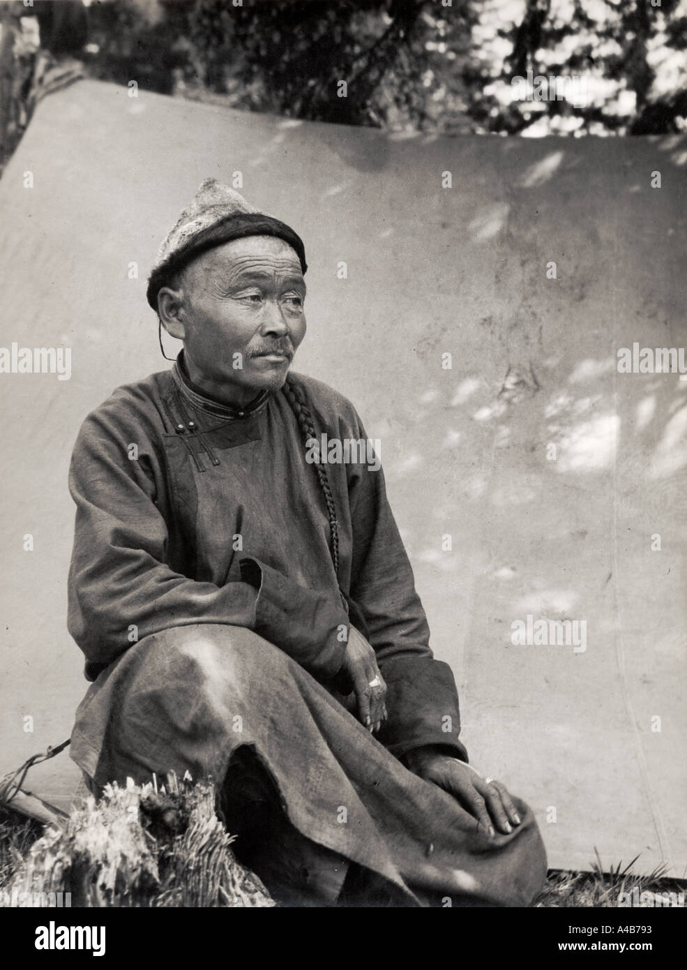 A Mongolian Man Stock Photo - Alamy