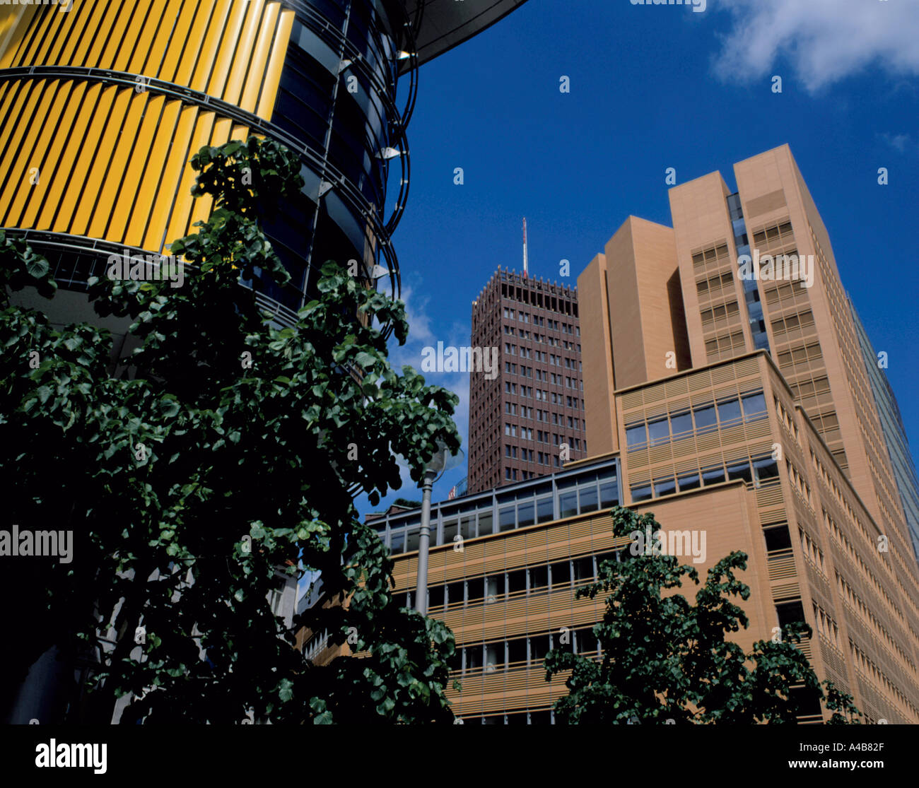 Multi storey office blocks hi-res stock photography and images - Alamy