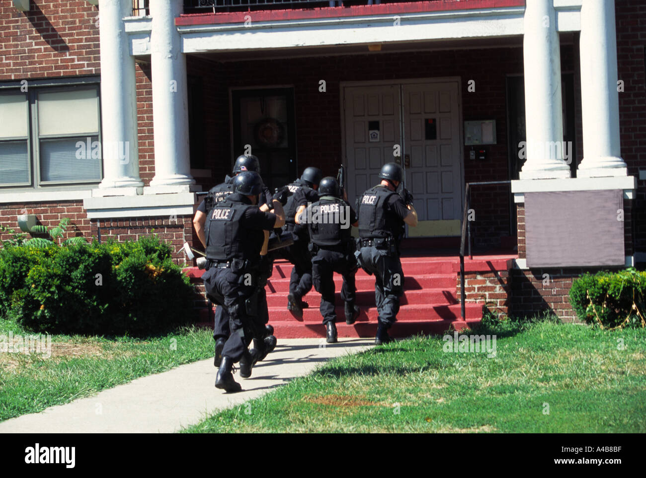 Swat team usa hi-res stock photography and images - Alamy