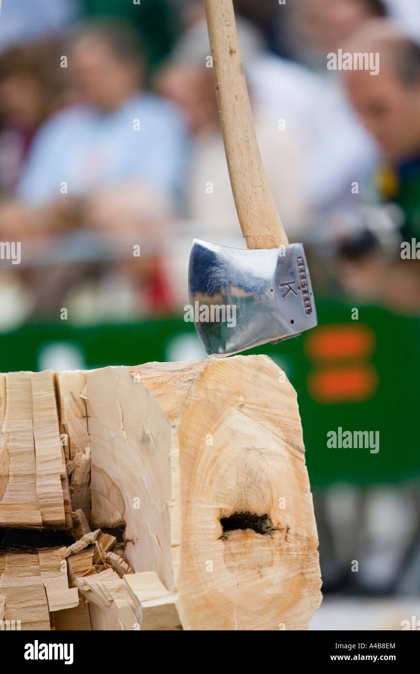 Hacking axe hi-res stock photography and images - Alamy