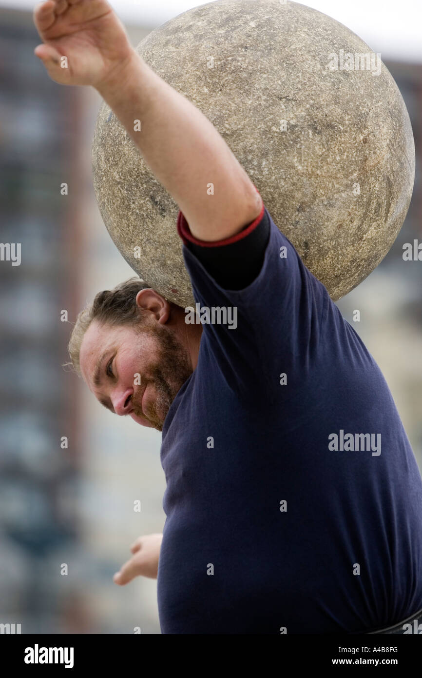 Stone lifting basque country hi-res stock photography and images - Alamy