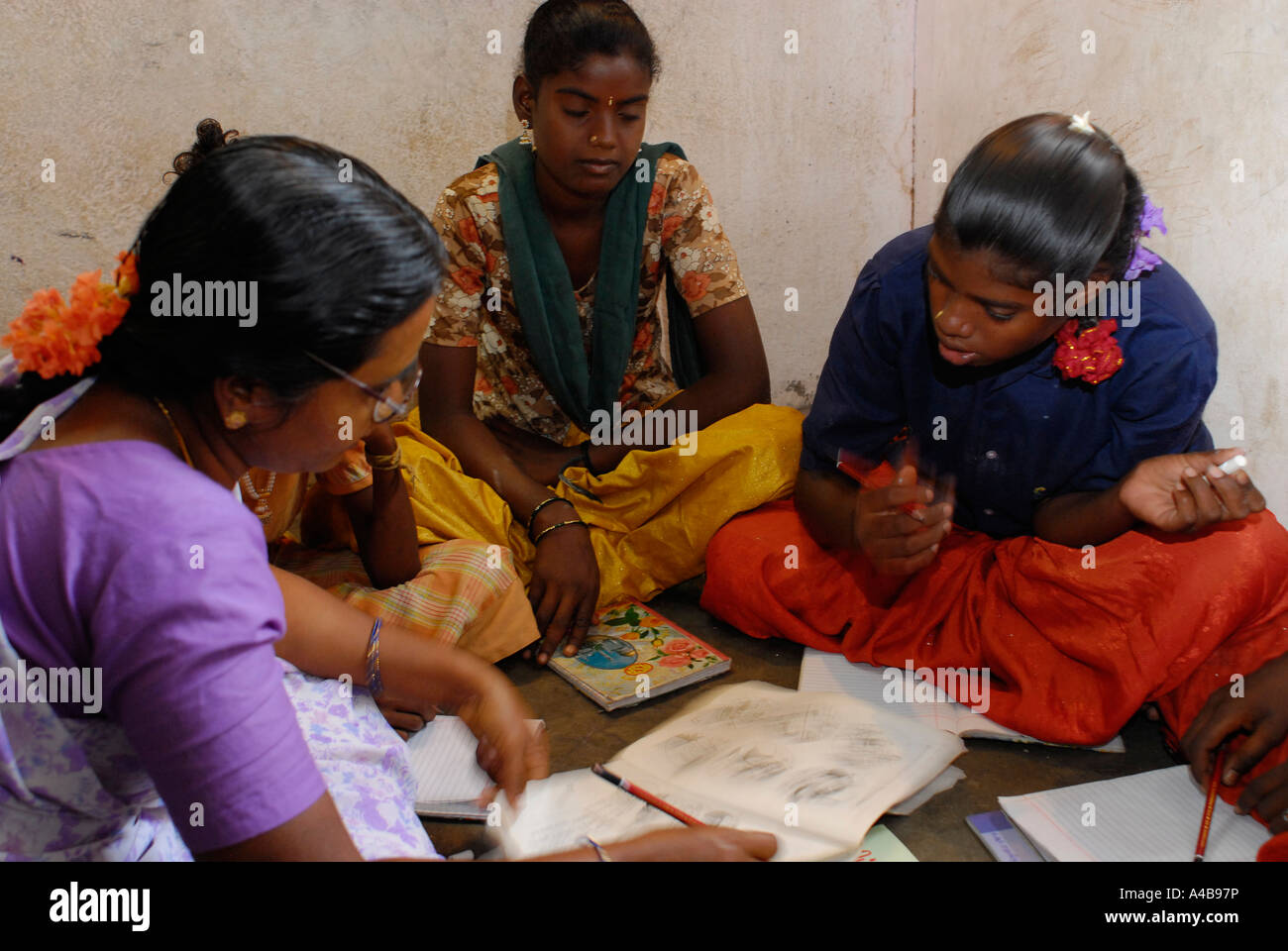 Dalit children hi-res stock photography and images - Alamy