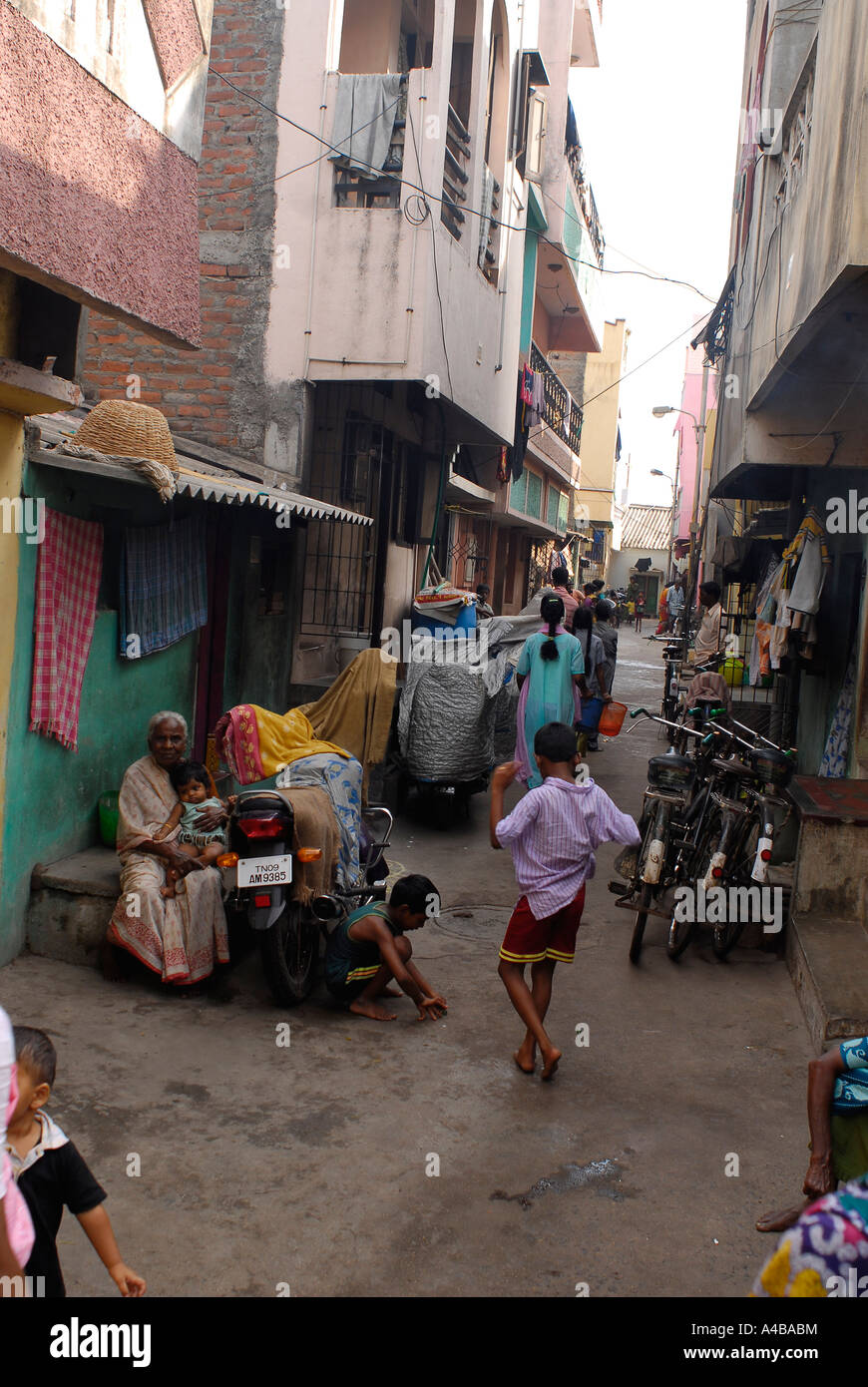 Stock image of slum street in Chennai Tamil Nadu India Stock Photo - Alamy