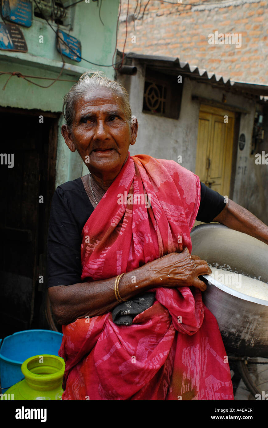 Dalit woman hi-res stock photography and images - Alamy