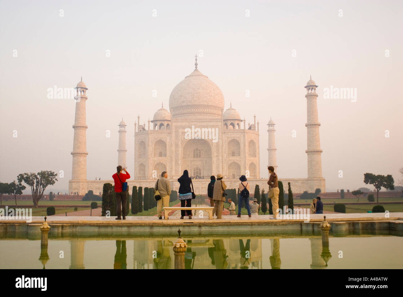 Taj majal sunrise hi-res stock photography and images - Alamy