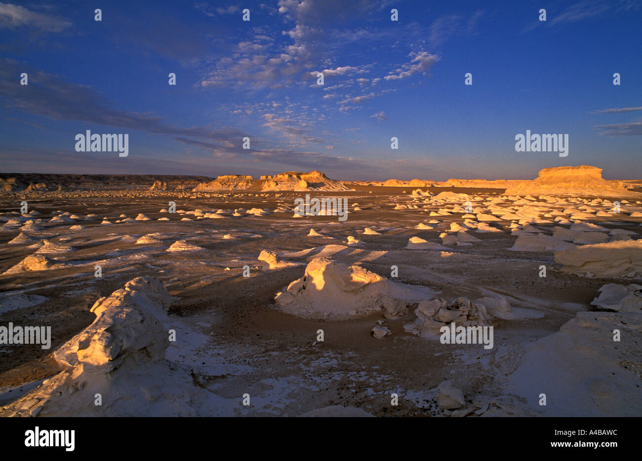Fantastic scenery of the White Desert landscape at sunset Egypt Stock ...