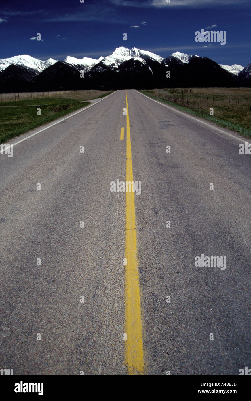 Highway in the Flathead Valley of Montana Stock Photo - Alamy