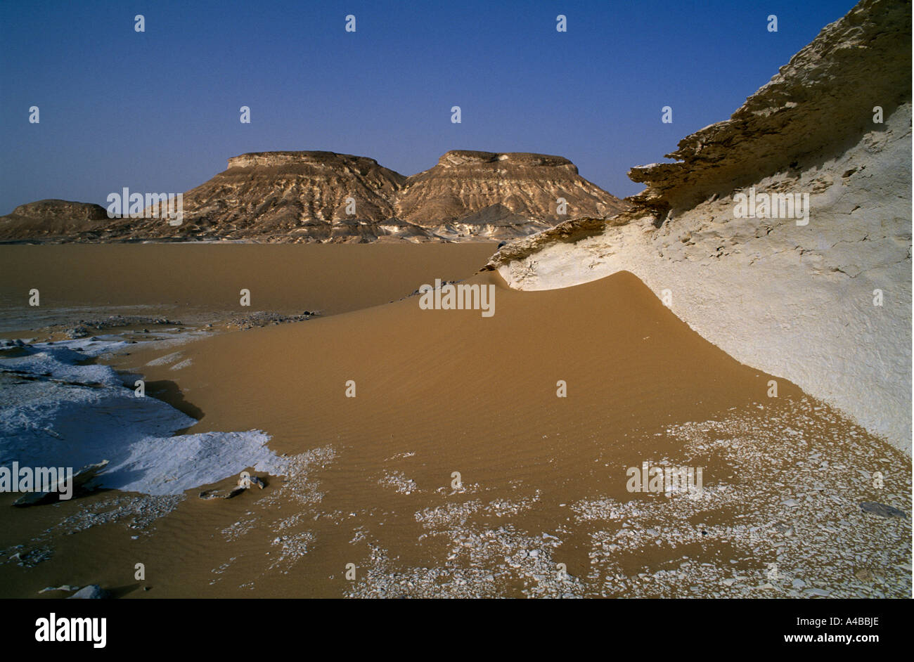 Landscape of the Western Desert el Agabat Valley Egypt Stock Photo - Alamy