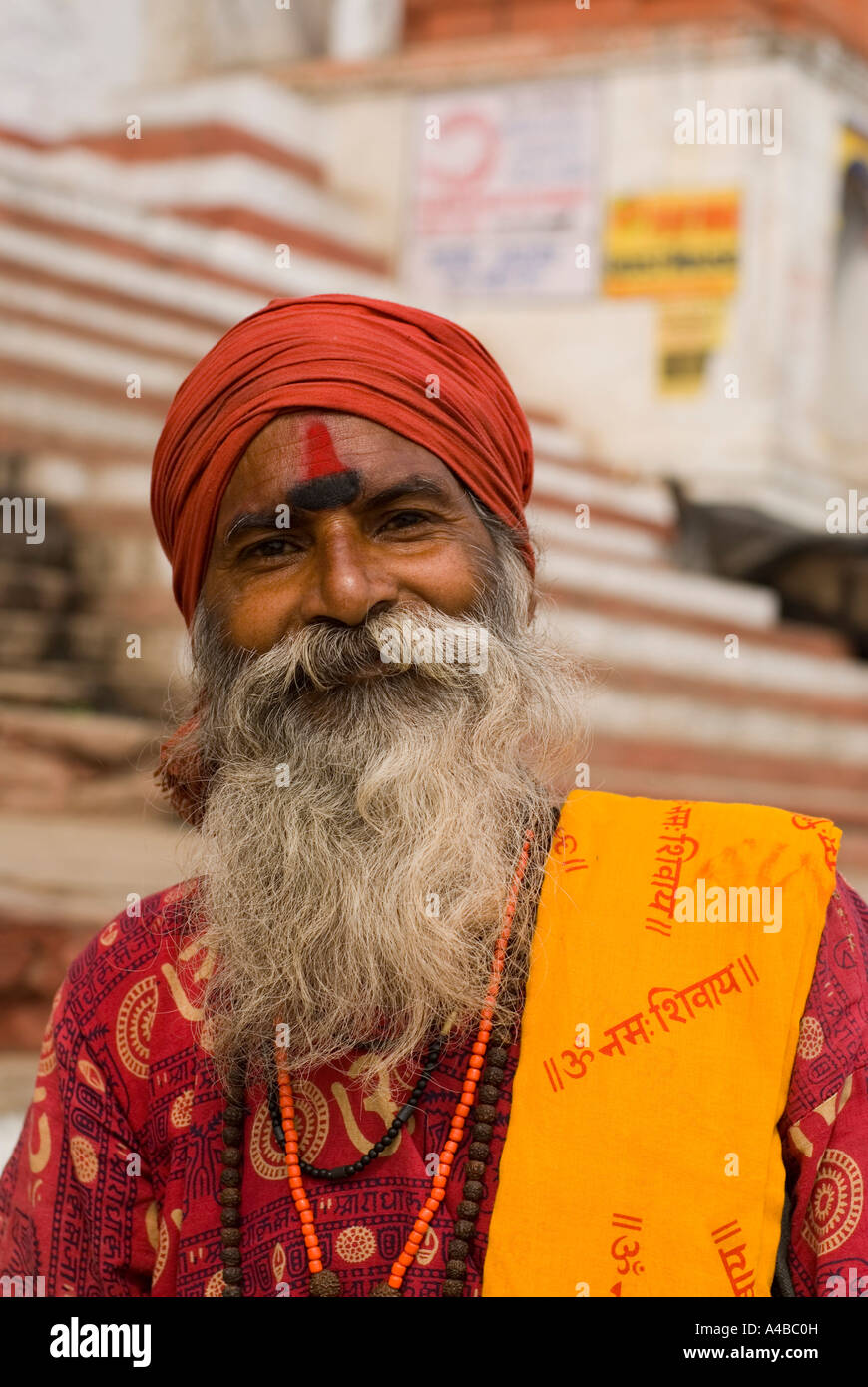 Sadhu smiling bindi beard turban india hi-res stock photography and ...