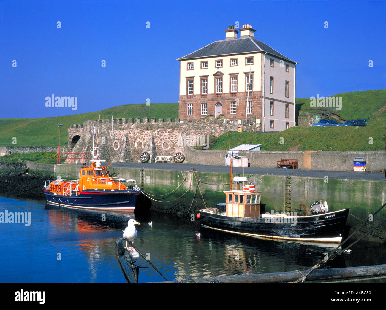 Quayside House Eyemouth Borders Scotland Stock Photo - Alamy