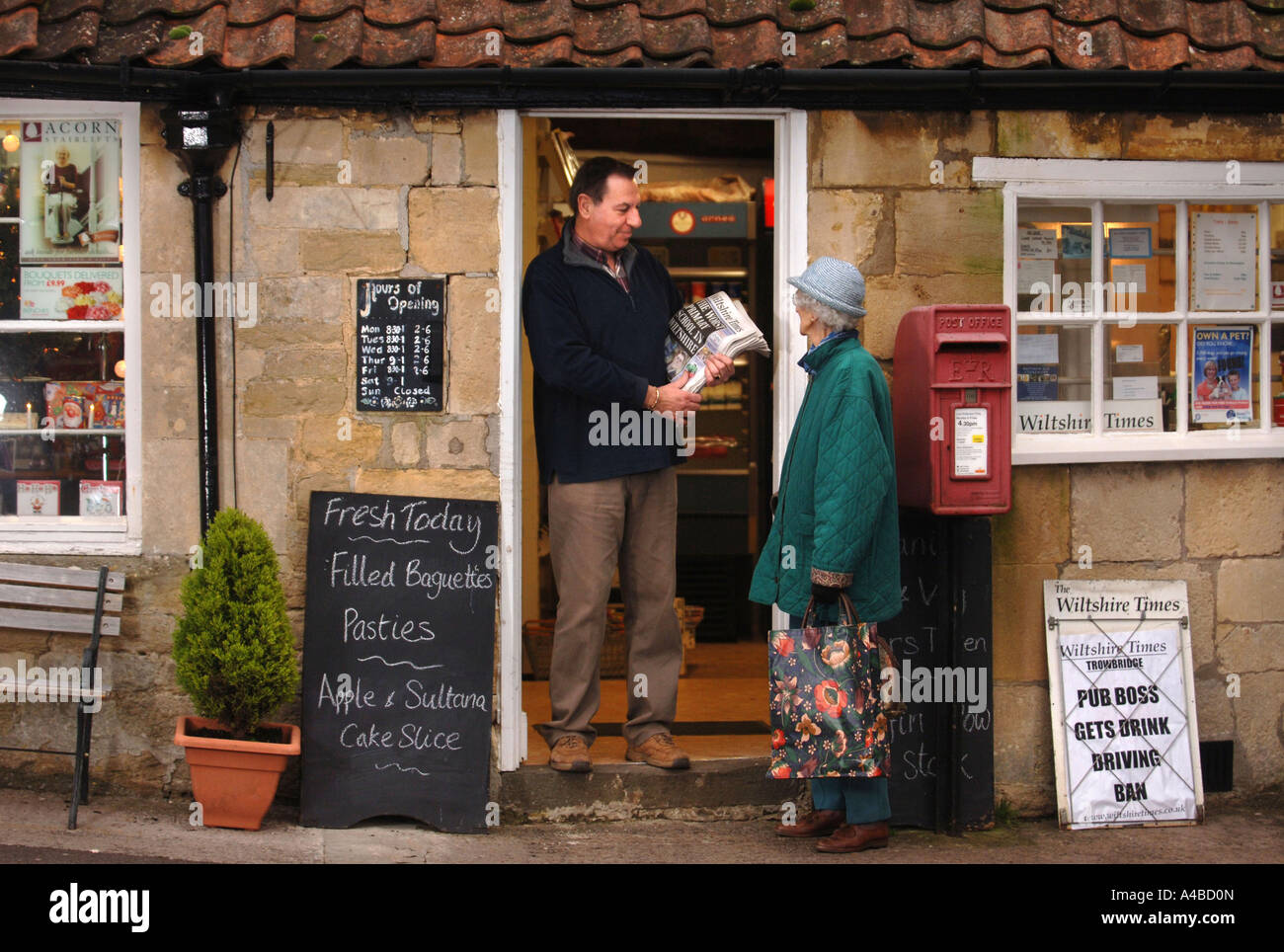 British village shopkeeper hi-res stock photography and images - Alamy