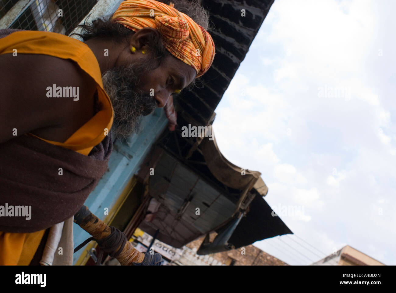 Ochre robes hi-res stock photography and images - Alamy