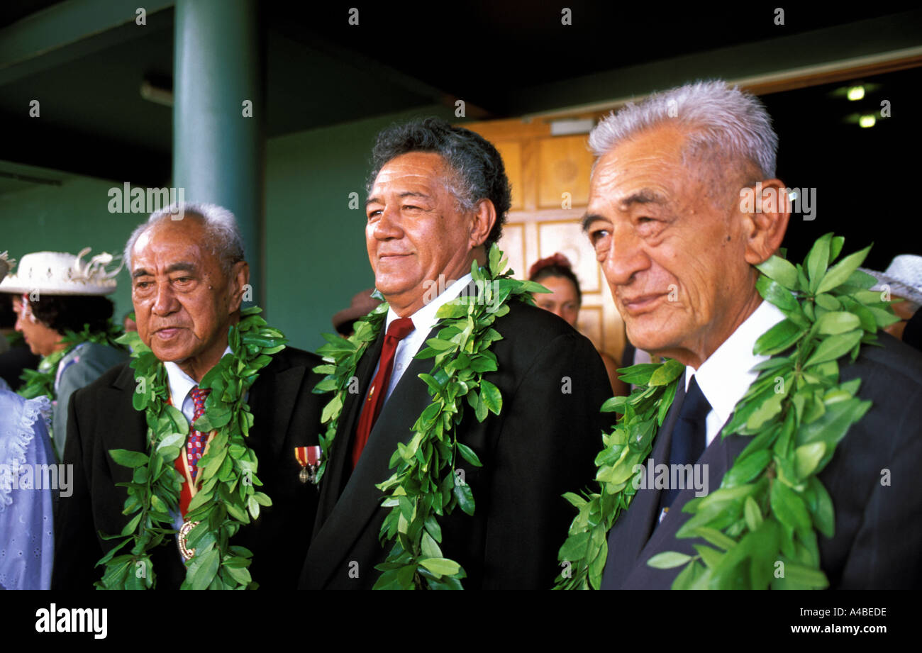 Garlanded men hi-res stock photography and images - Alamy