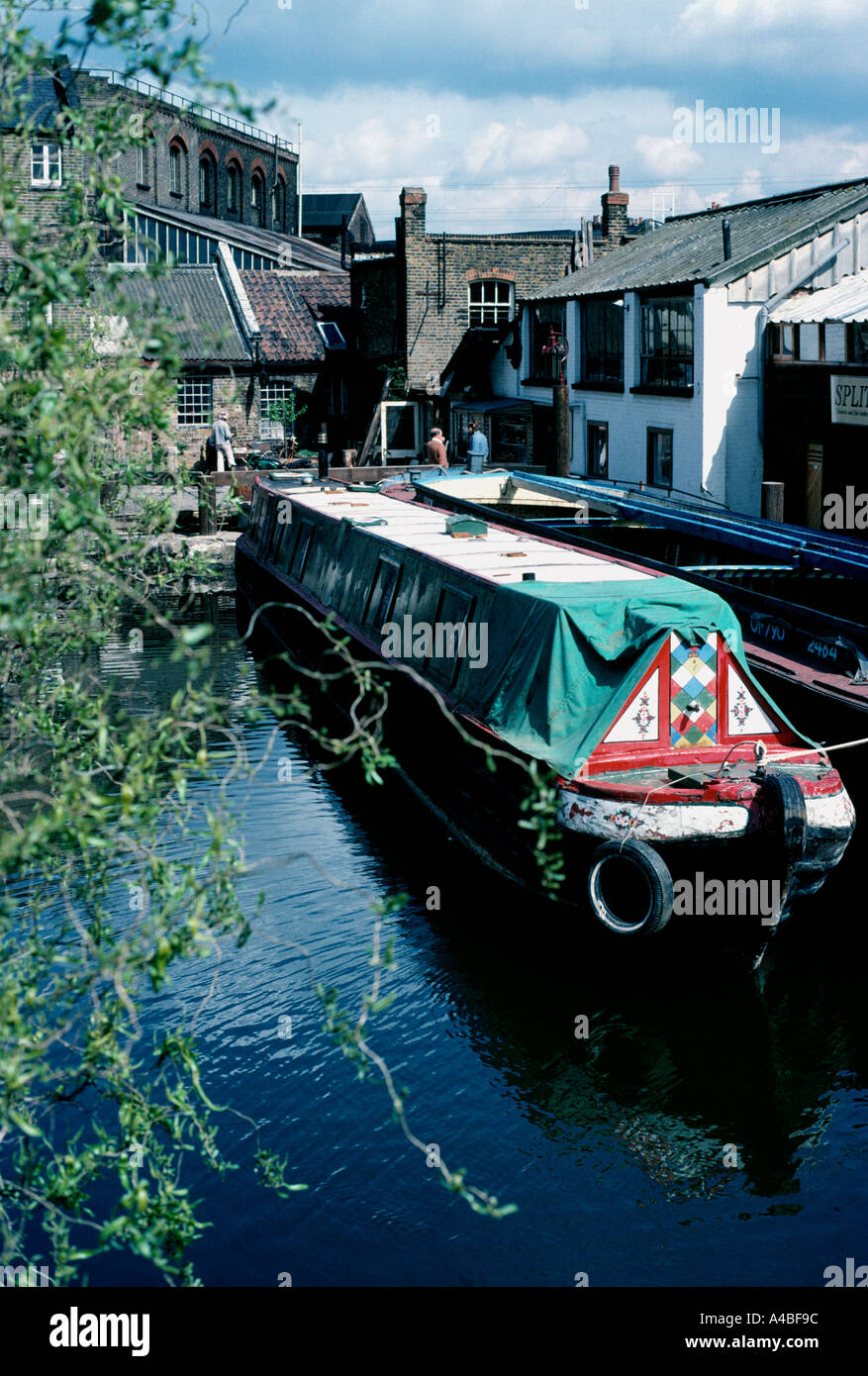 Canal cruise boat camden lock hi-res stock photography and images - Alamy