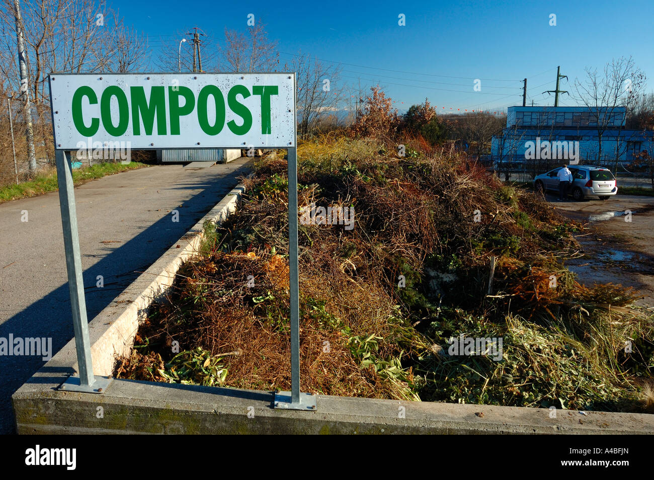 Compost heap clippings hi-res stock photography and images - Alamy