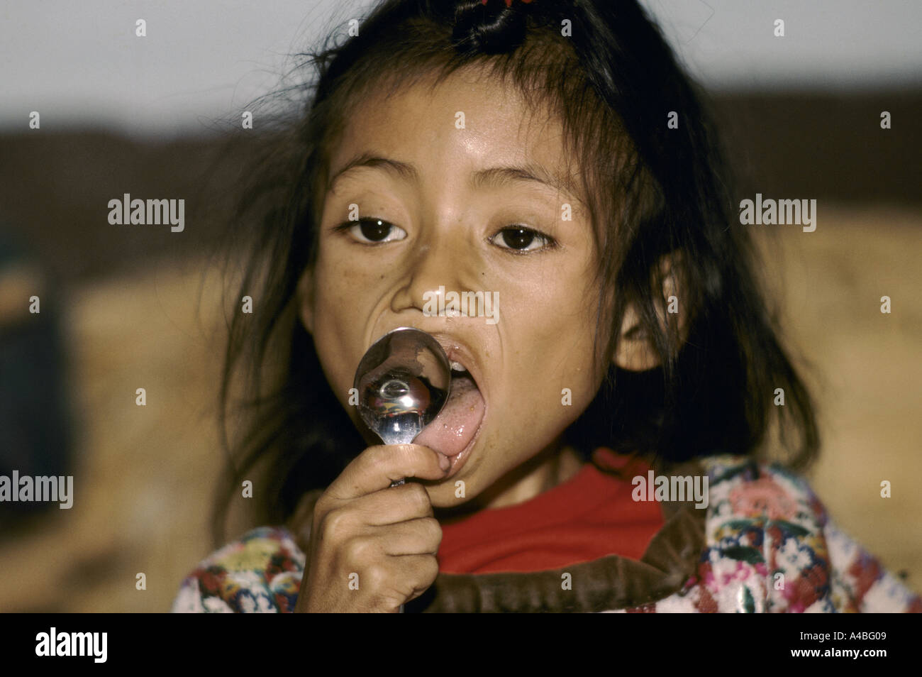 Starvation child hi-res stock photography and images - Alamy