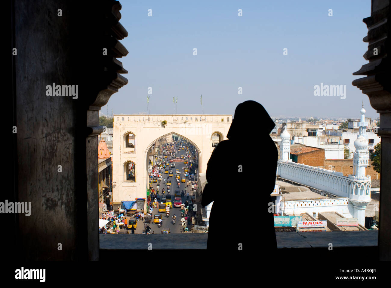 Full burka hi-res stock photography and images - Alamy