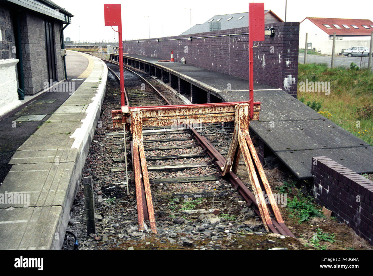 Buffer Stop mallaig railway Scotland Stock Photo - Alamy