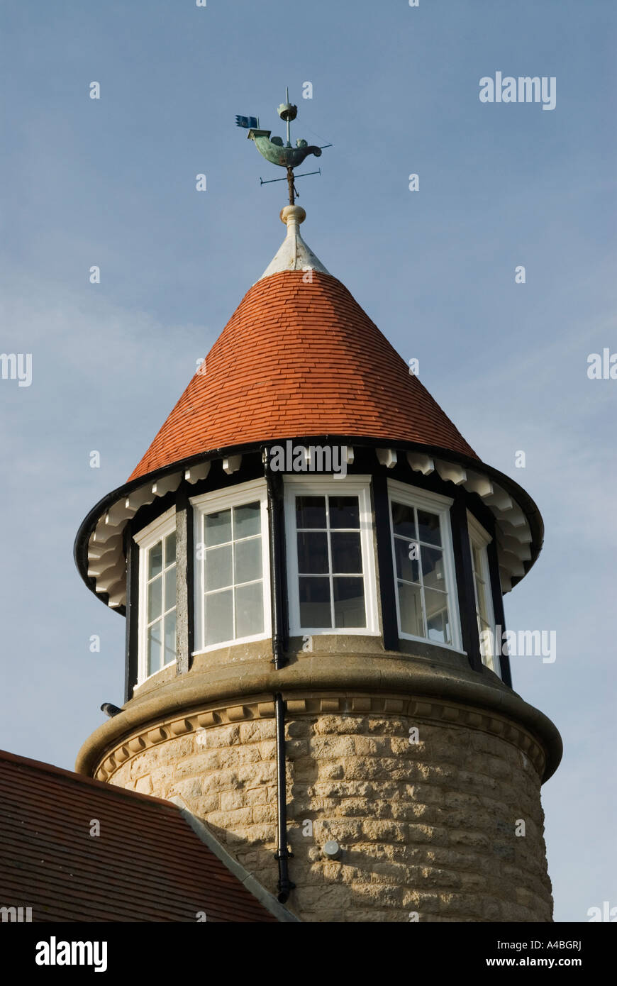 Bold red tiles hi-res stock photography and images - Alamy