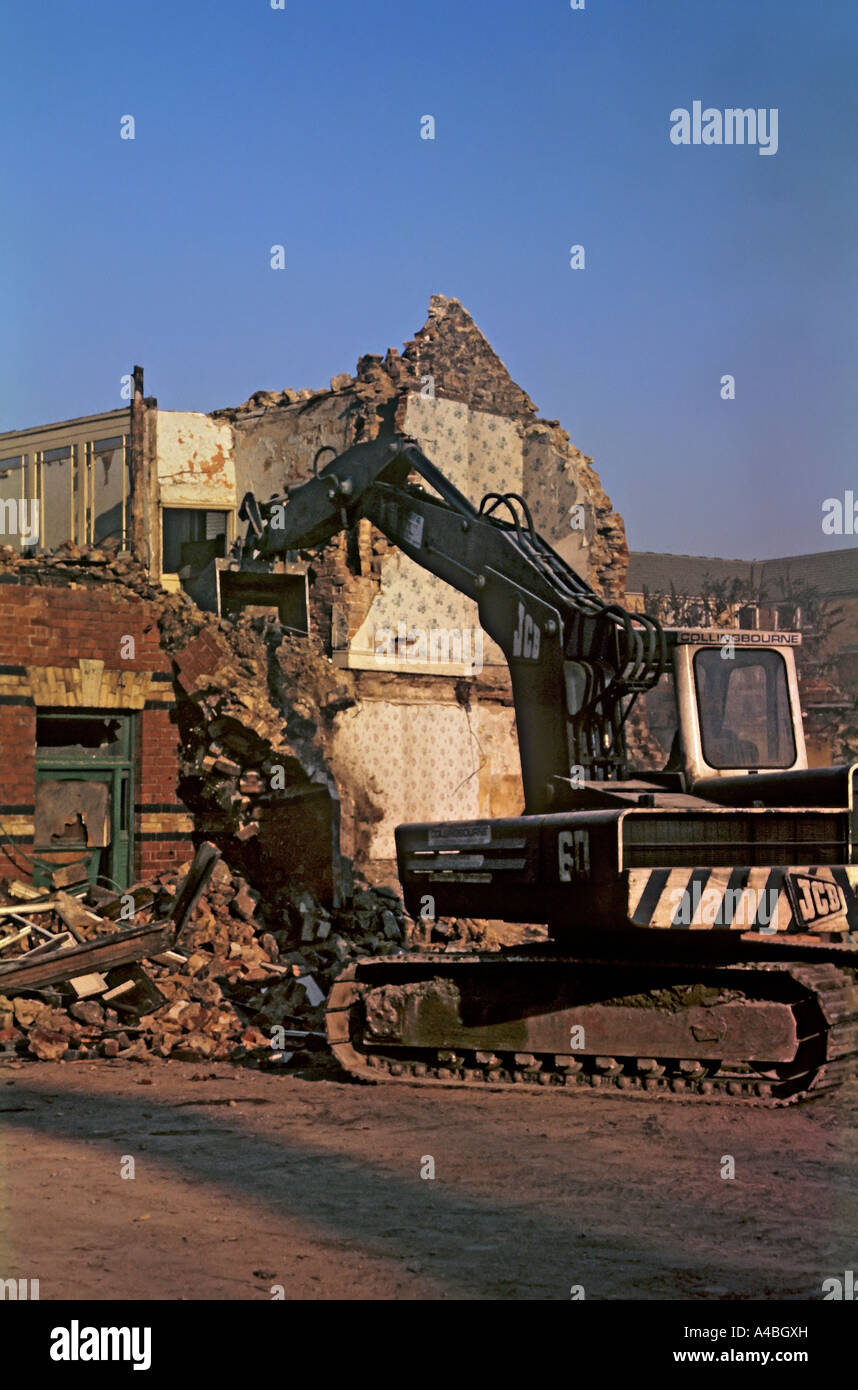 Demolition cardiff wales hi-res stock photography and images - Alamy