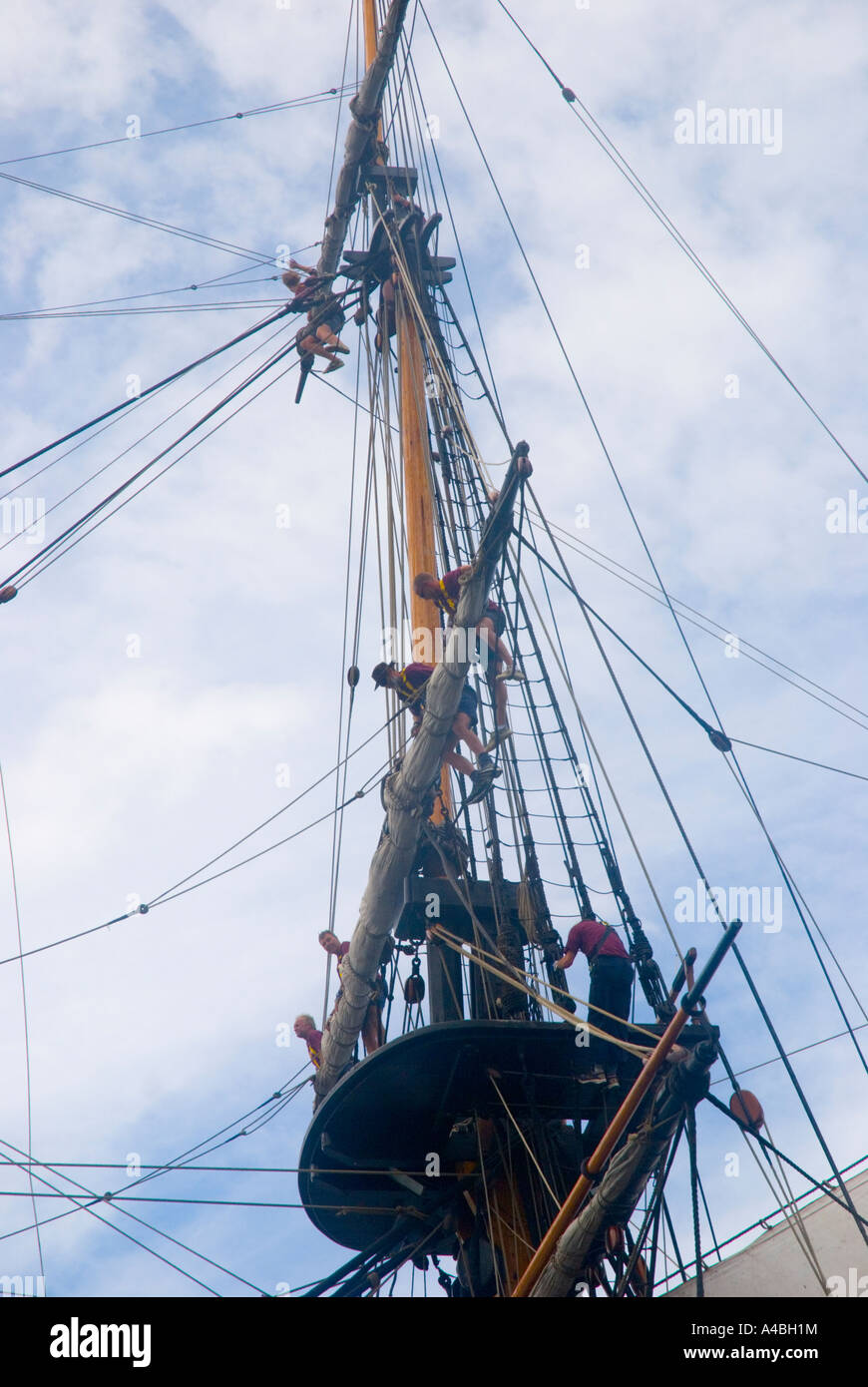 Ship under sail hi-res stock photography and images - Alamy