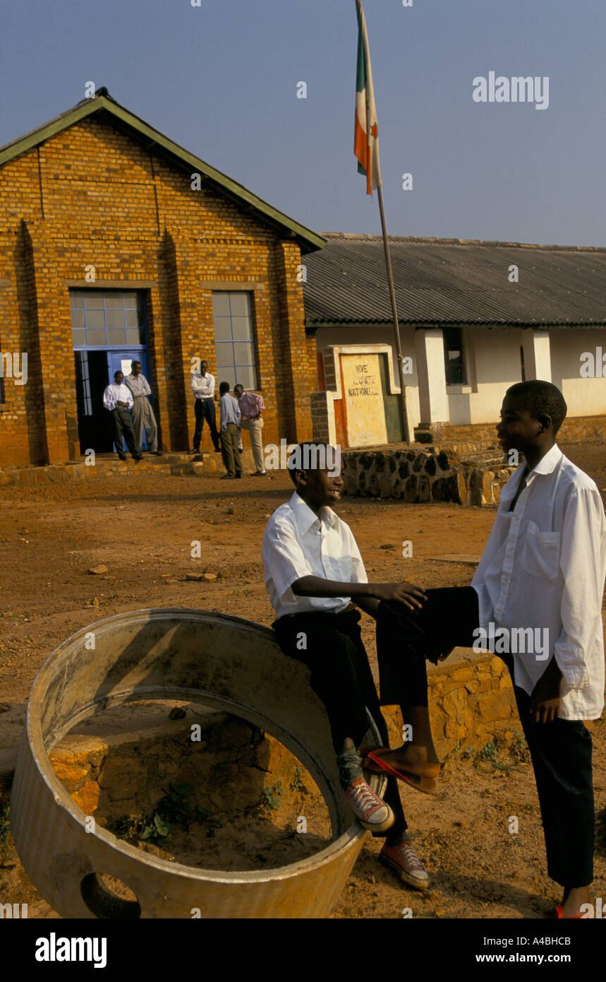 burundi s regroupment camps jan feb 2000 quaker school in kibimba hutu ...