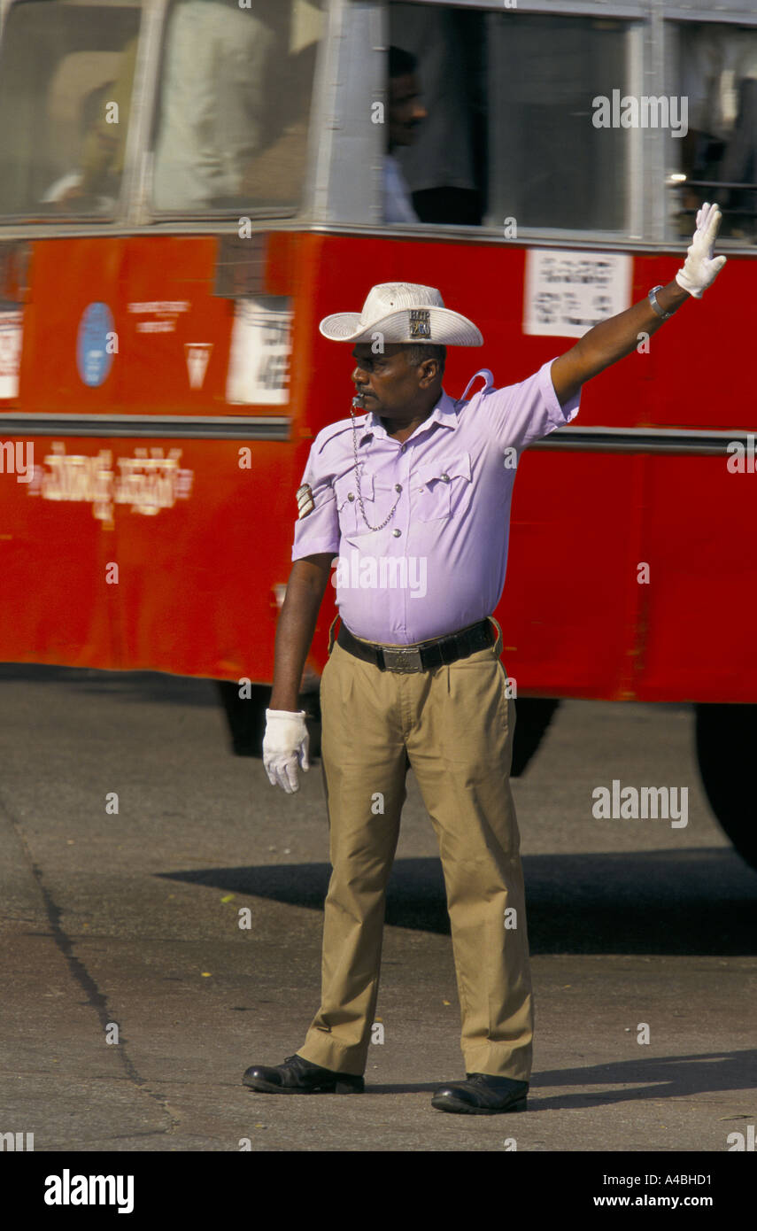 Policemen directing traffic hi-res stock photography and images - Alamy