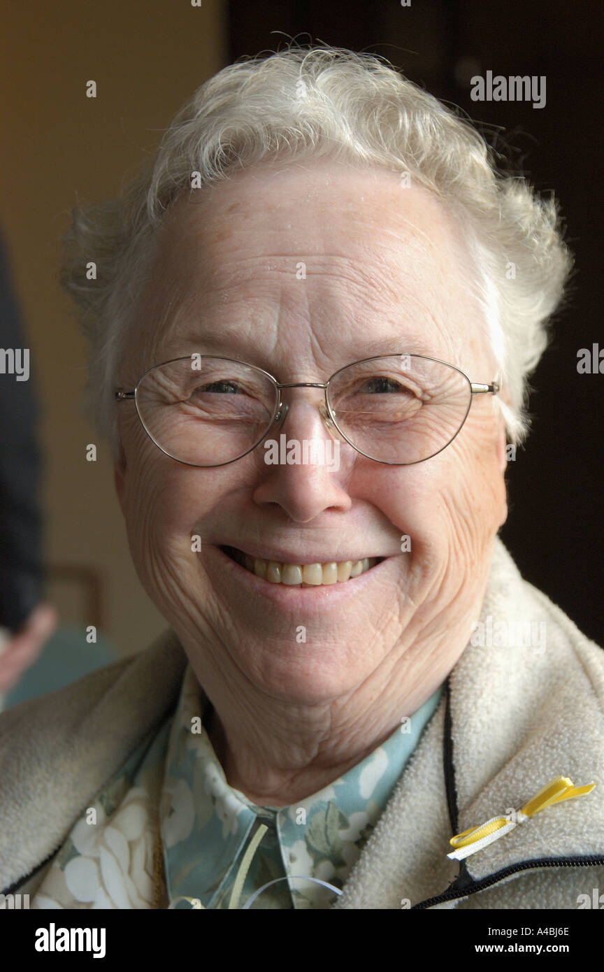 Senor citizen hi-res stock photography and images - Alamy