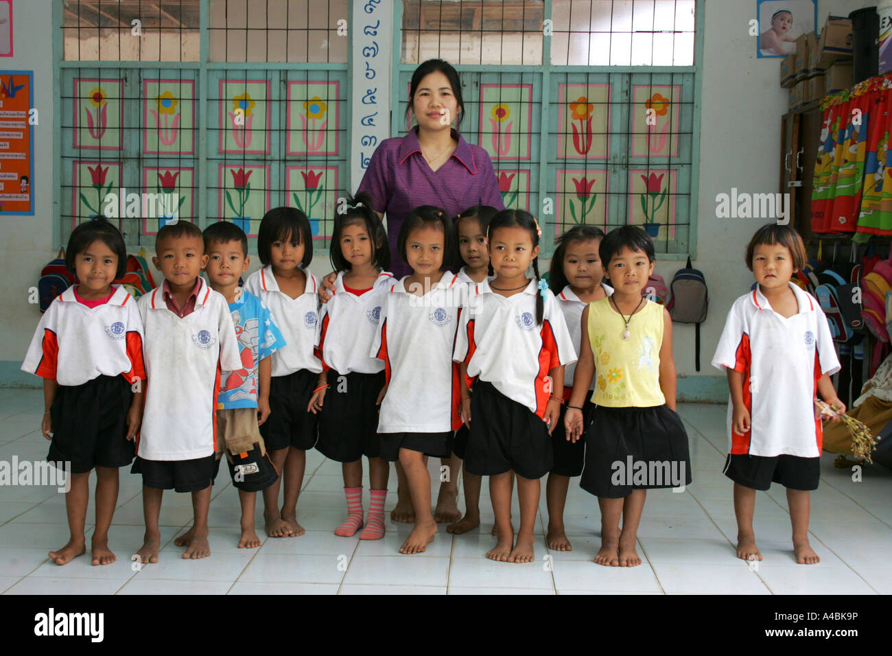 Thai children and in a classroom at School Thailand Stock Photo - Alamy