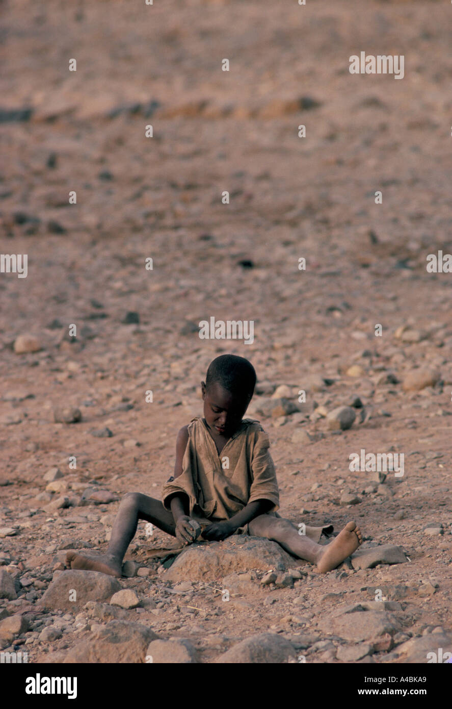 child dying of hunger during the eritrean famine Stock Photo - Alamy