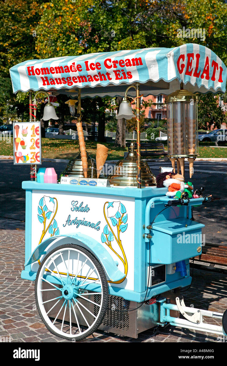Ice cream cart italy hi-res stock photography and images - Alamy