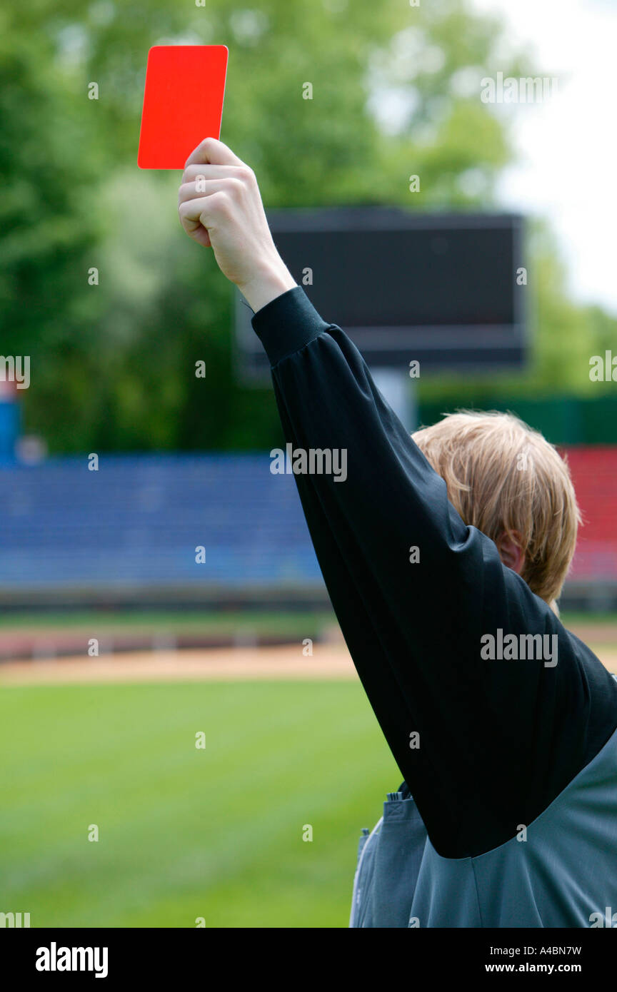 Fussball, soccer referee showing the red card Stock Photo - Alamy