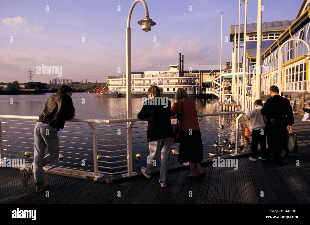 thurrock essex lakeside shopping centre Stock Photo - Alamy