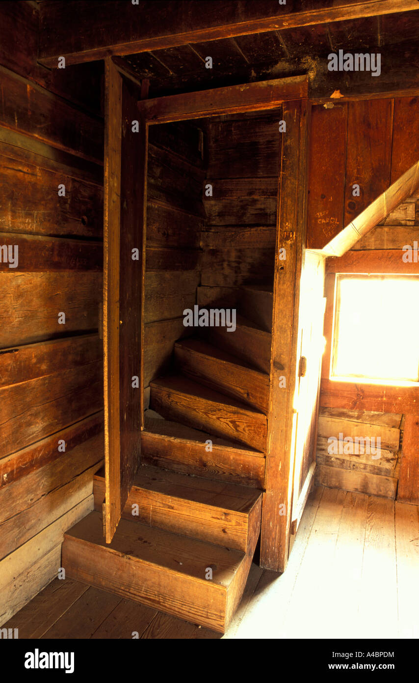 Inside of an abandoned cabin in the Smokies Stock Photo - Alamy
