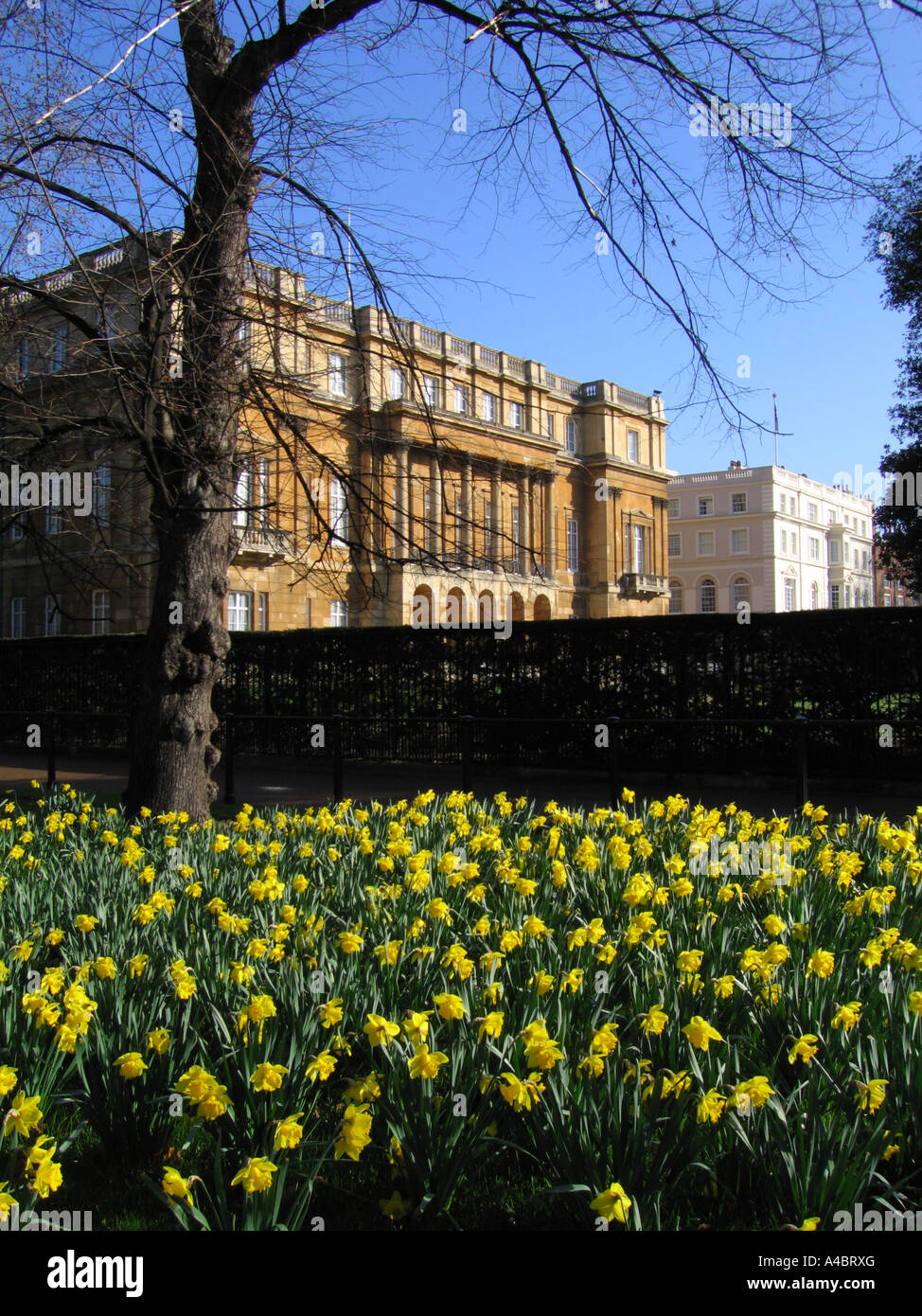 Lancaster house green park hi-res stock photography and images - Alamy