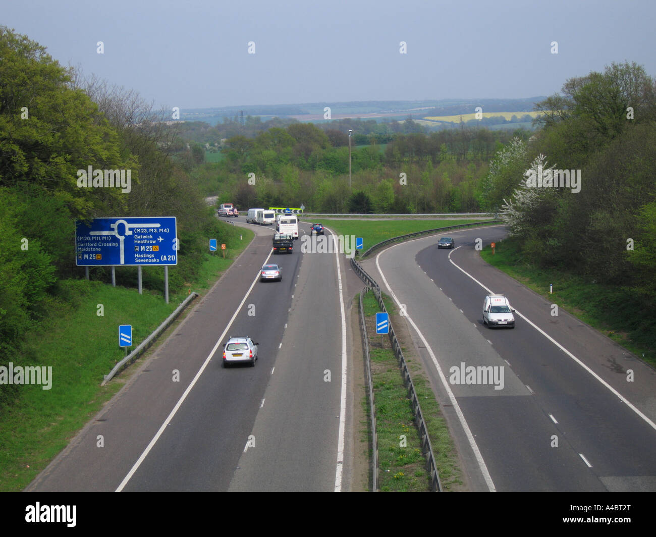 M25 motorway road signs junction hi-res stock photography and images ...