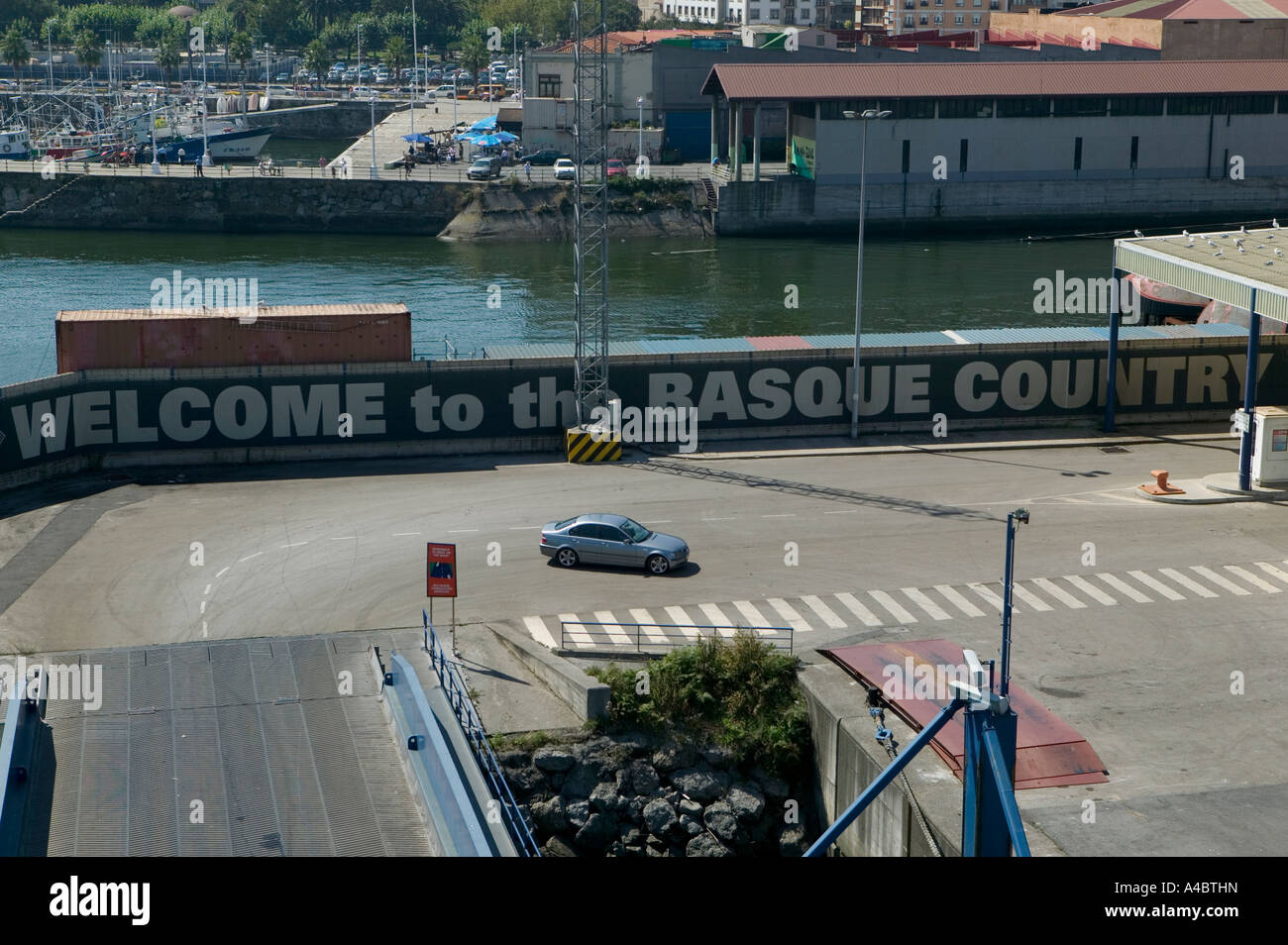 Sign ongi etorri hi-res stock photography and images - Alamy