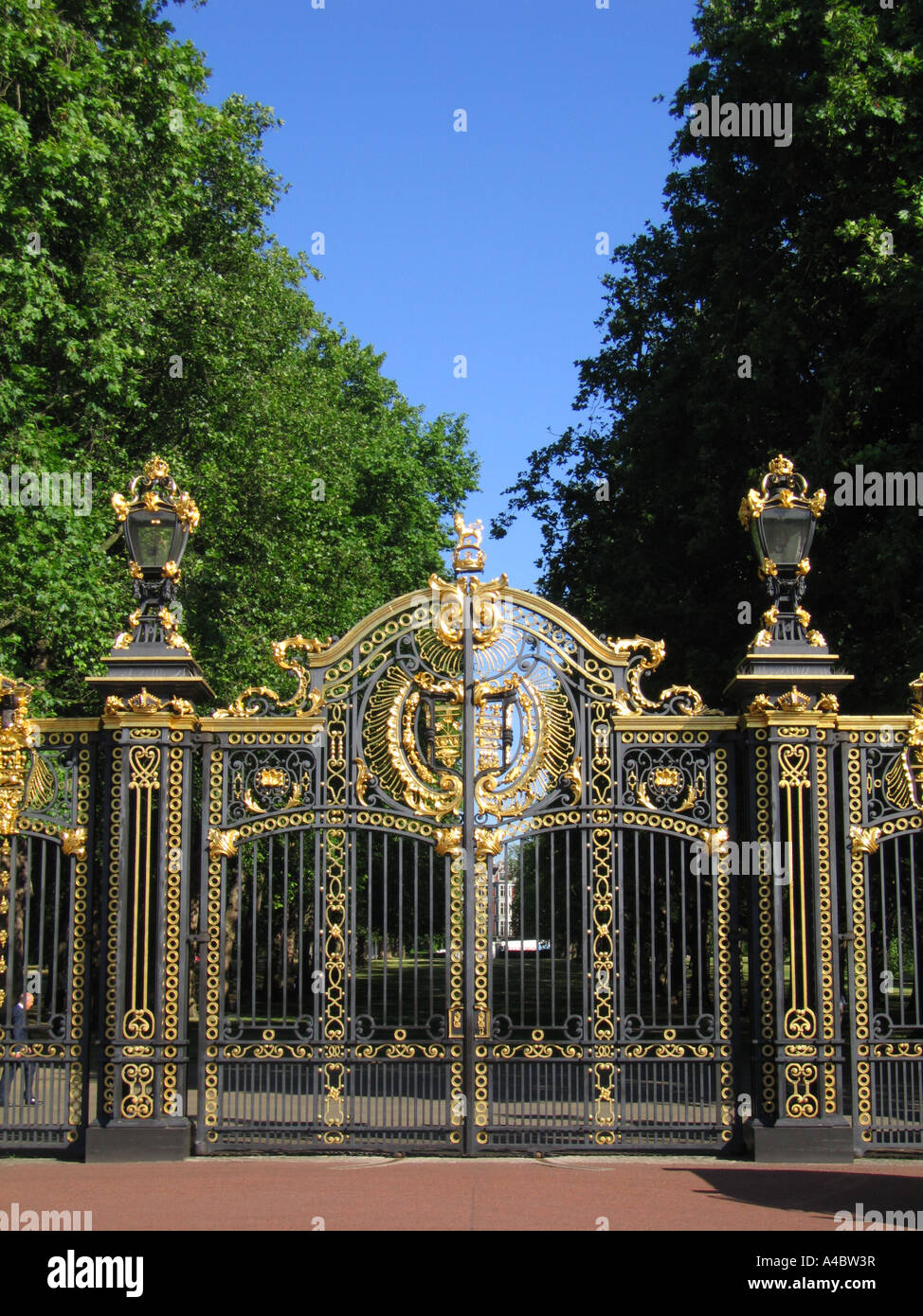 Green Park Gates High Resolution Stock Photography and Images - Alamy