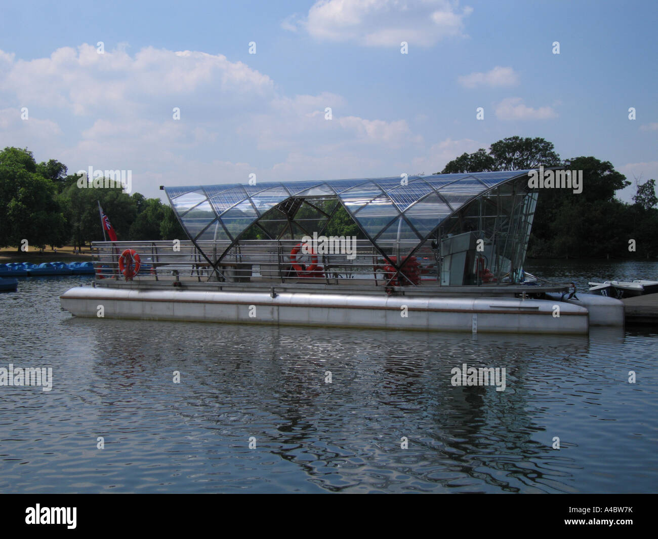 Hyde park london solar shuttle hi-res stock photography and images - Alamy