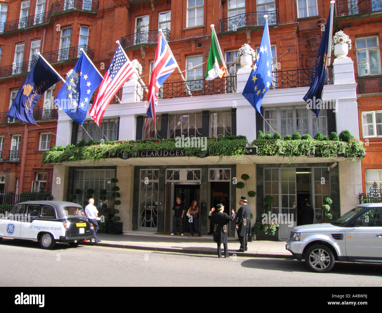 Brook street mayfair hi-res stock photography and images - Alamy