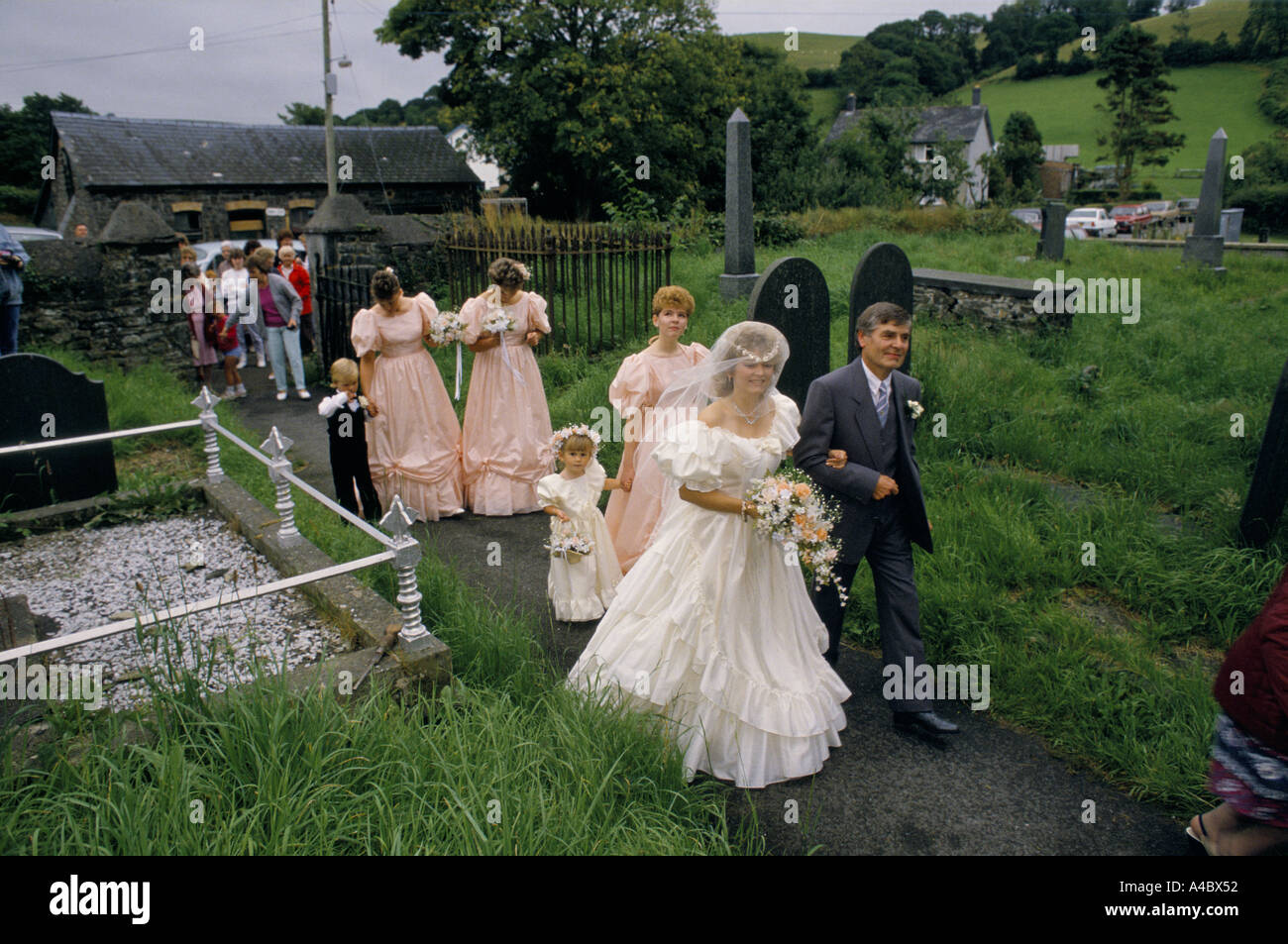 Bride walking father hi-res stock photography and images - Alamy
