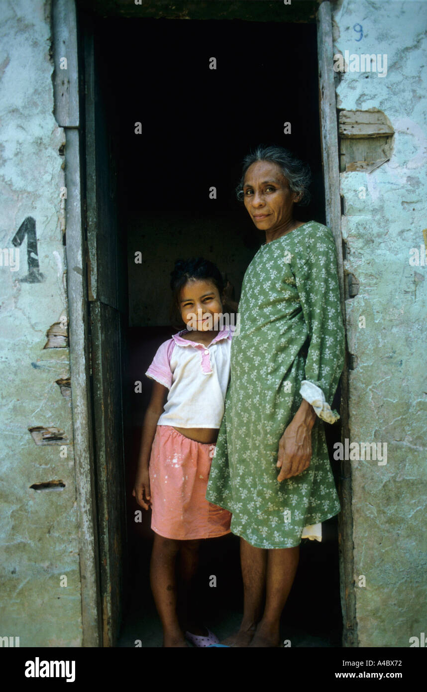 Wooden door old hut favela hi-res stock photography and images - Alamy