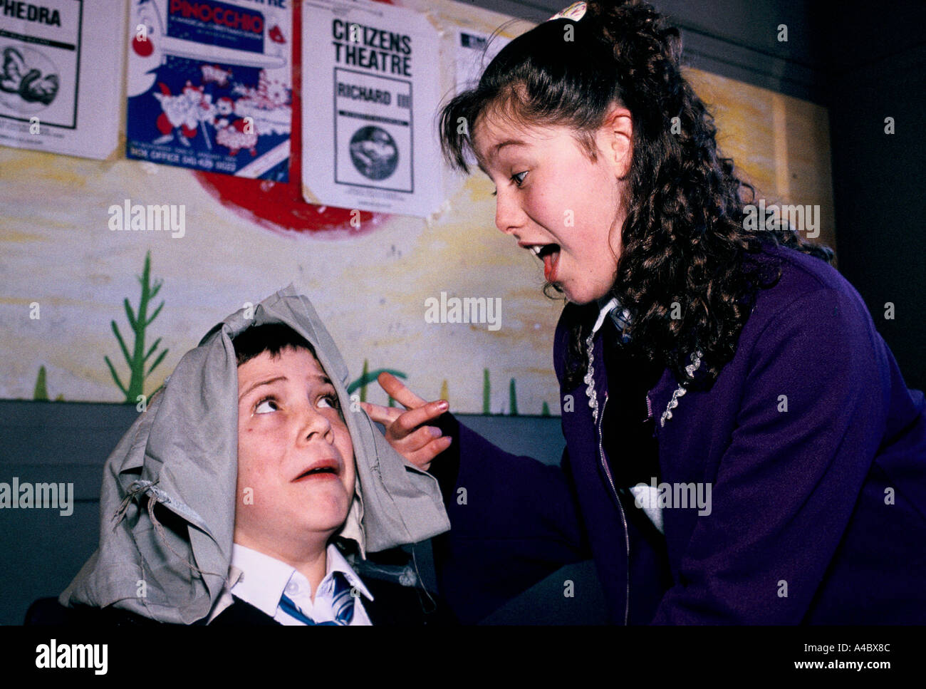 Drama class school hi-res stock photography and images - Alamy